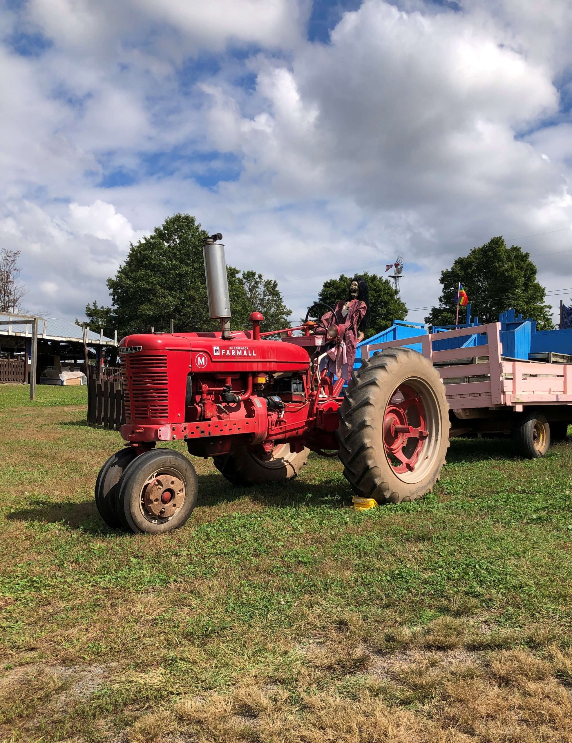 Cox Farms Self-Driven Hayride - At Yarn's Length