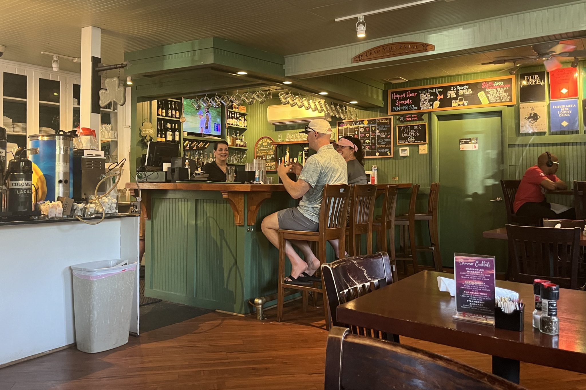 Main Street Pub in Clifton, Virginia - At Yarn's Length