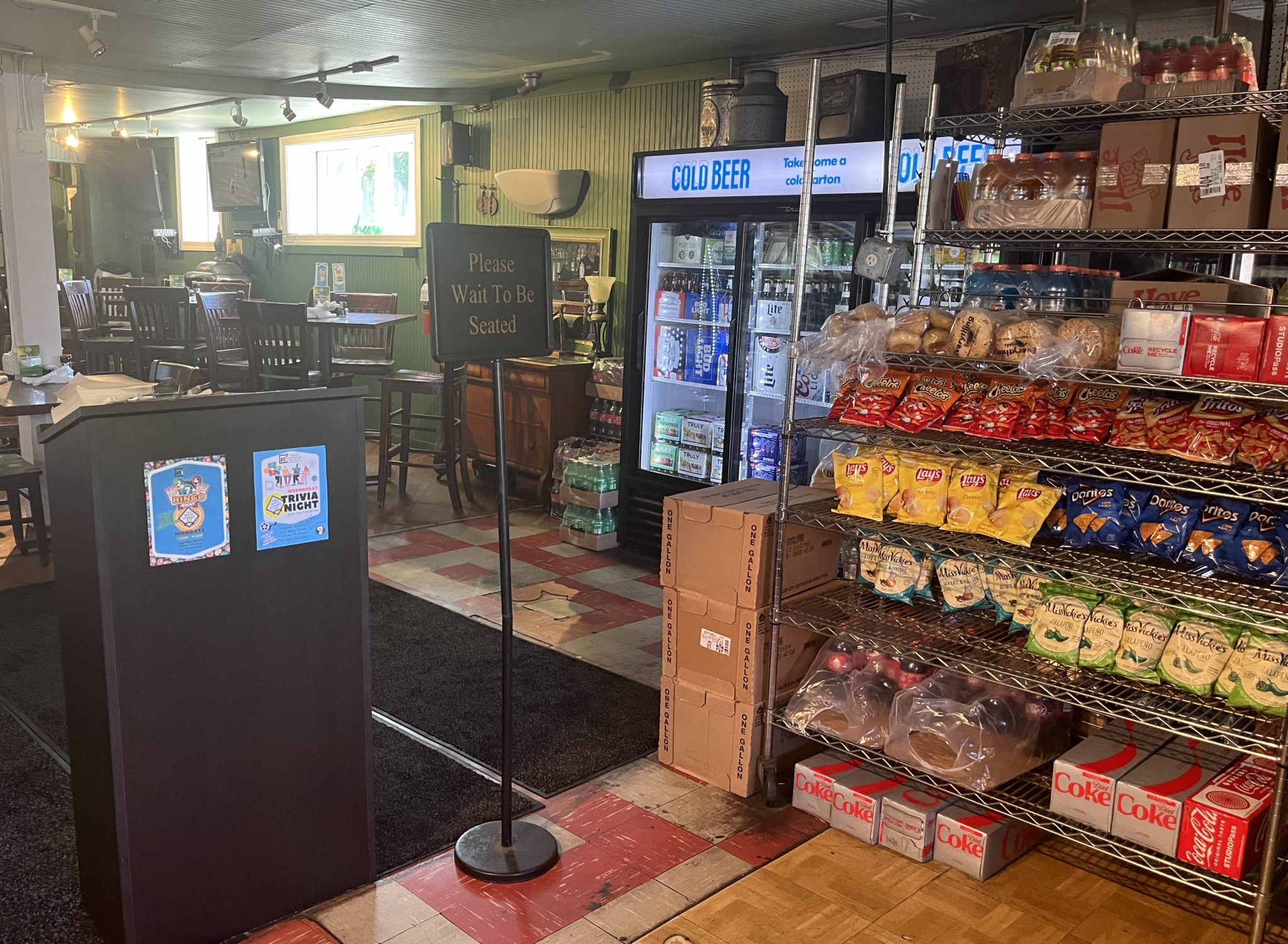 Main Street Pub in Clifton, Virginia - At Yarn's Length