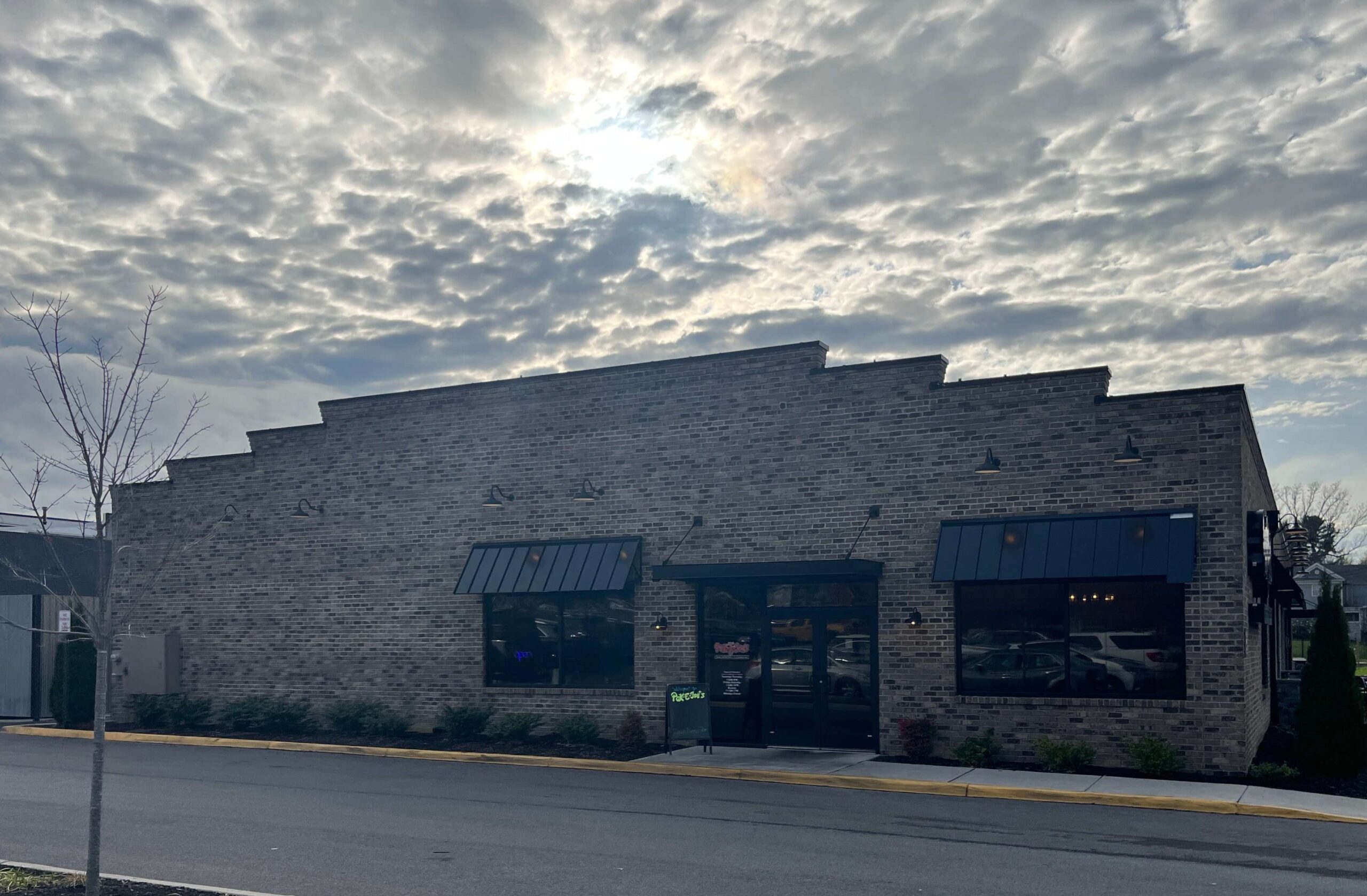 Pok-E-Joe's [Restaurant Review] - At Yarn's Length